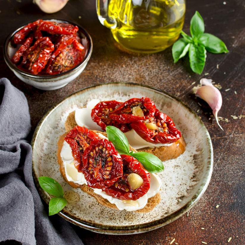 Polli | Sundried Tomatoes in Oil 950G – Italian Deli Online